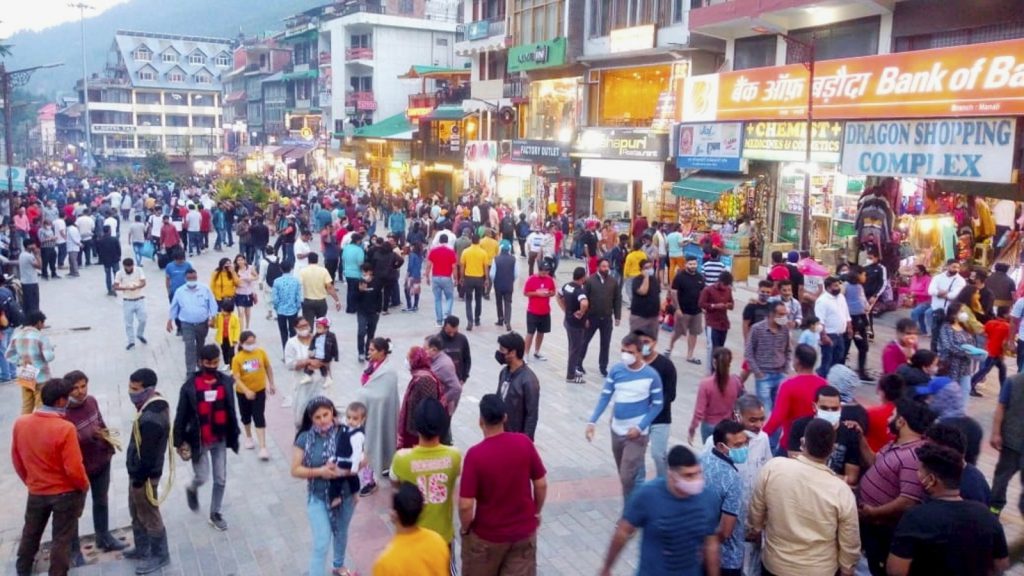 Tourists Show Resilience After Deadly Pahalgam Terror Attack That Killed 26 in Jammu and Kashmir ...